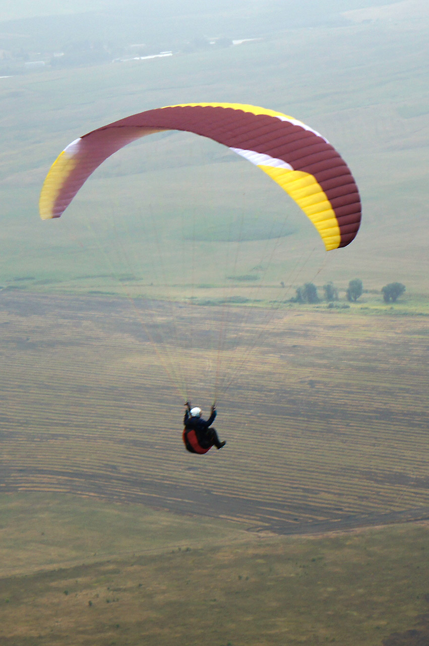Test-driving paragliding equipment since 1996